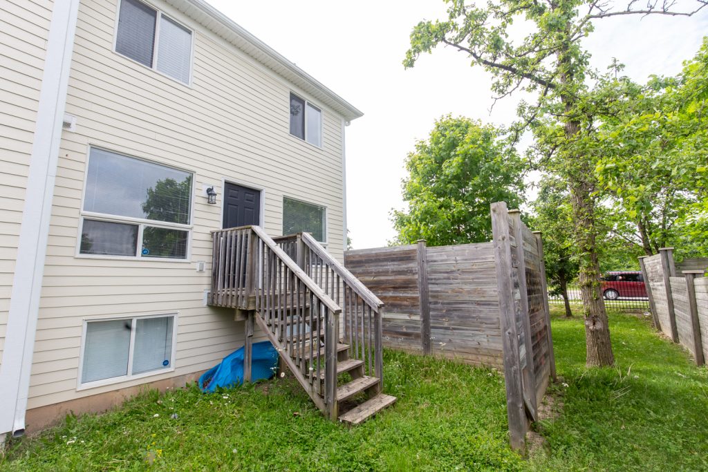 600 Sarnia Road - SOLD - Odland & Blair - Royal LePage Triland